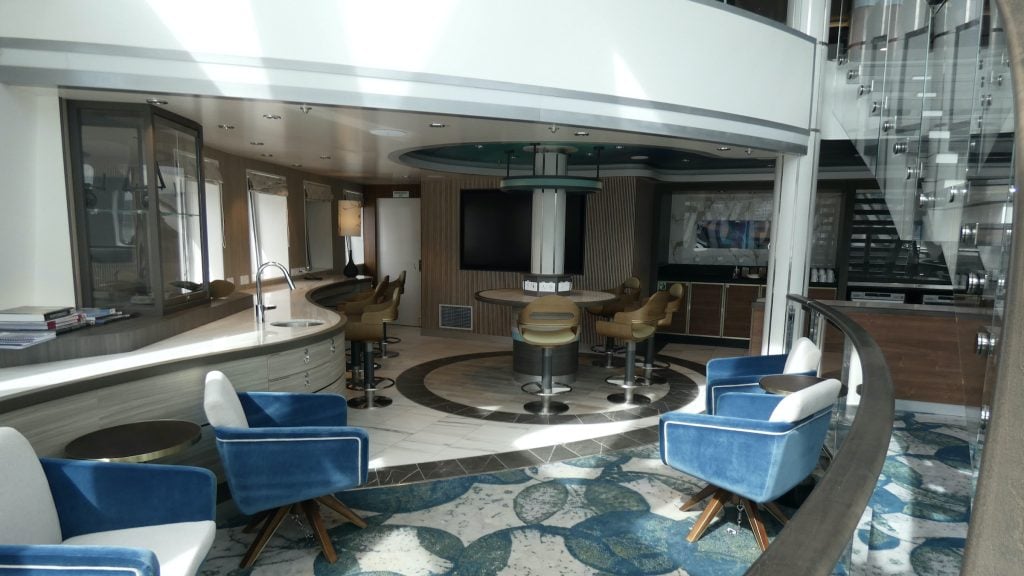 What's it like to sail on the Sylvia Earle ship? - Swoop Antarctica Blog